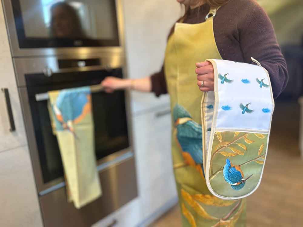 Kingfisher | Apron, Oven Glove & Teatowel Set – Robert E Fuller